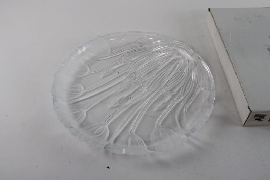Block Crystal Tulip Platter | Property Room