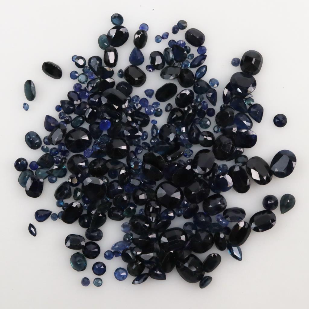 Blue Faceted Loose Jewelry Craft Stones, 188+ Pieces | Property Room