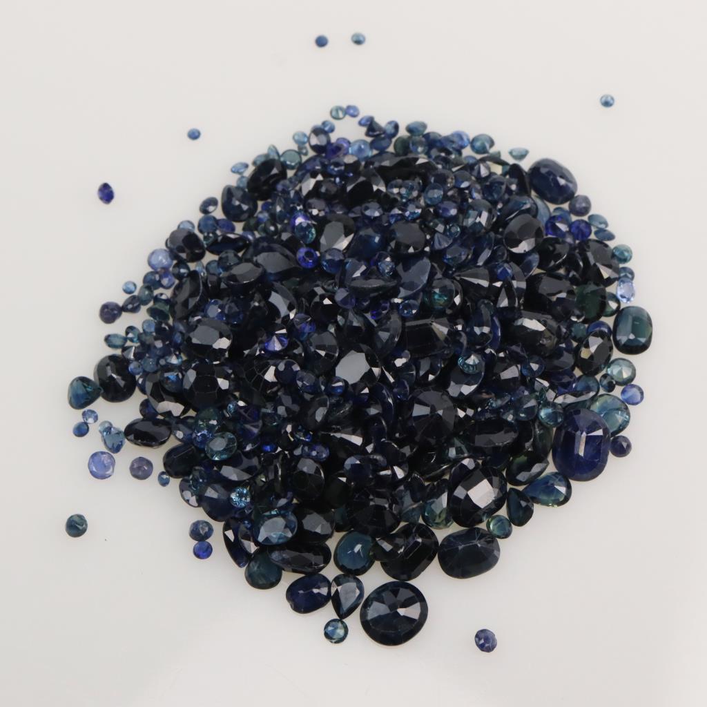 Blue Faceted Loose Jewelry Craft Stones, 268+ Stones | Property Room