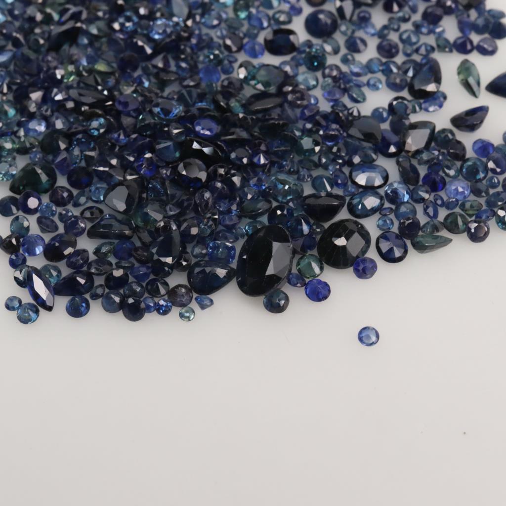 Blue Faceted Loose Jewelry Craft Stones, 512+ Stones | Property Room