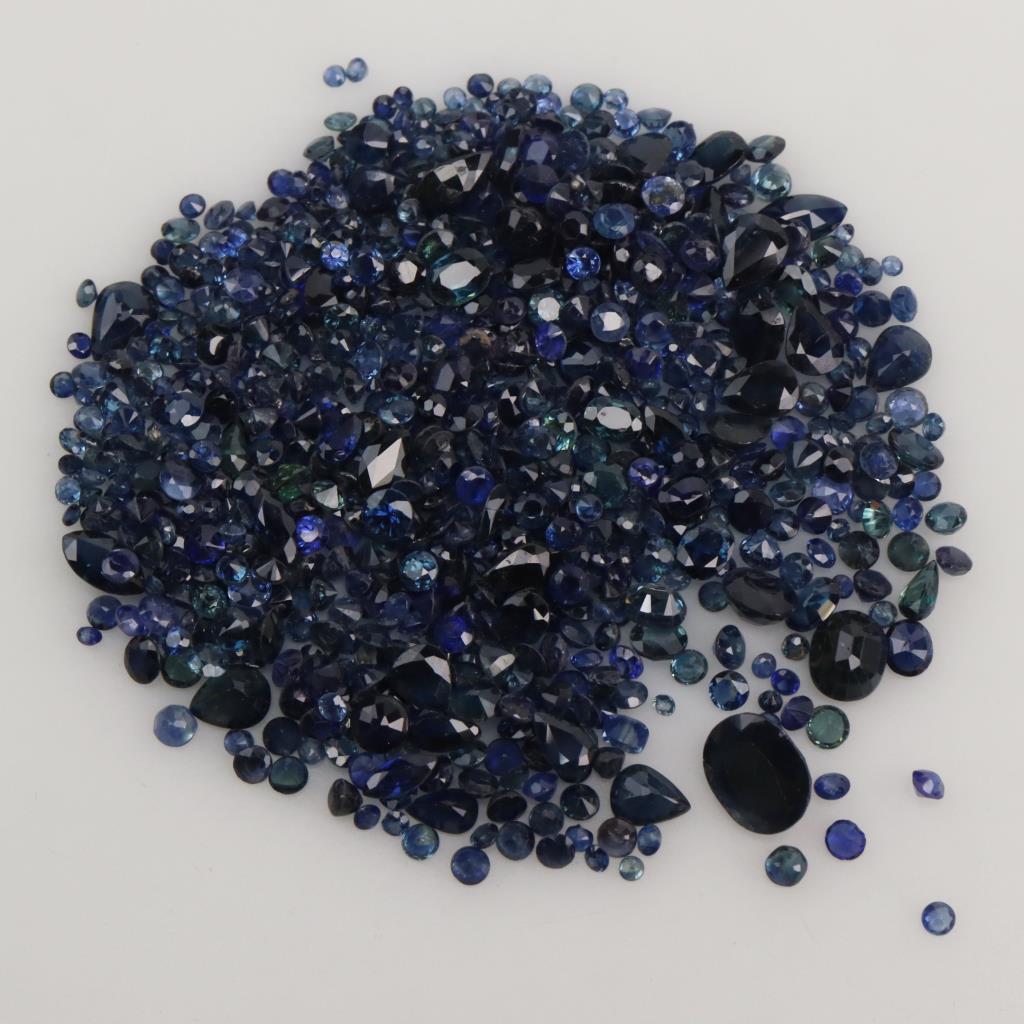 Blue Faceted Loose Jewelry Craft Stones, 512+ Stones | Property Room