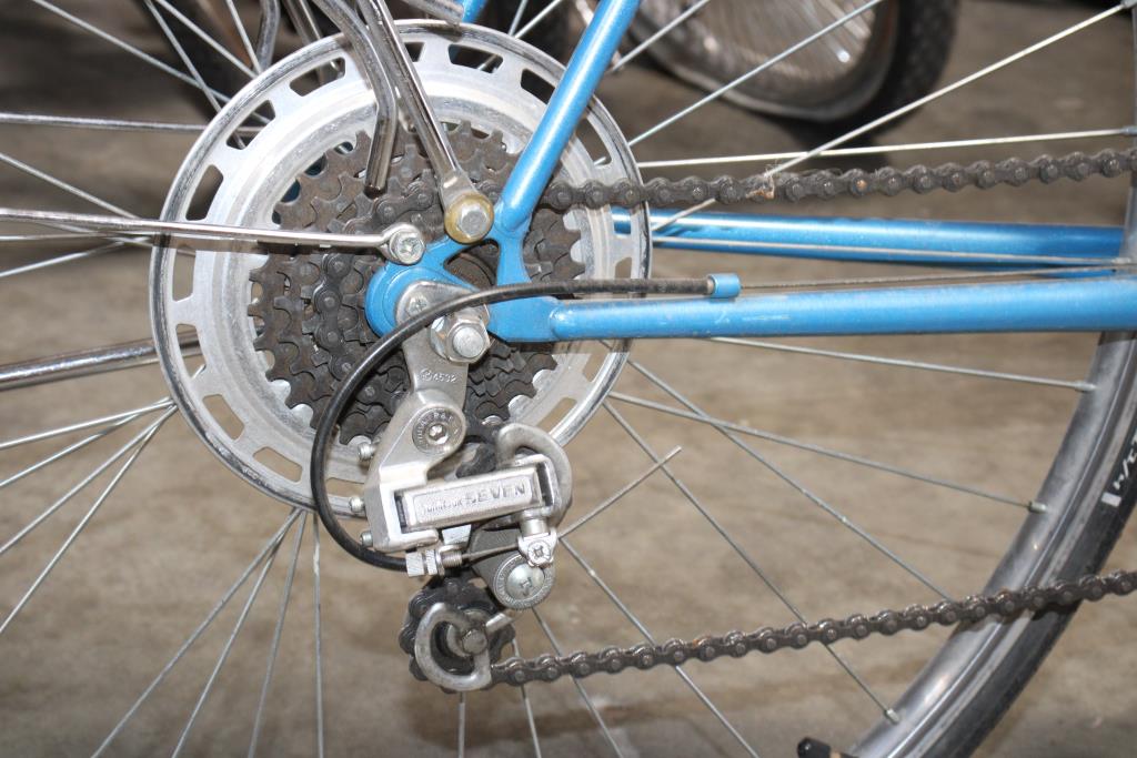 Blue Fuji Cambridge VI Urban Bike | Property Room