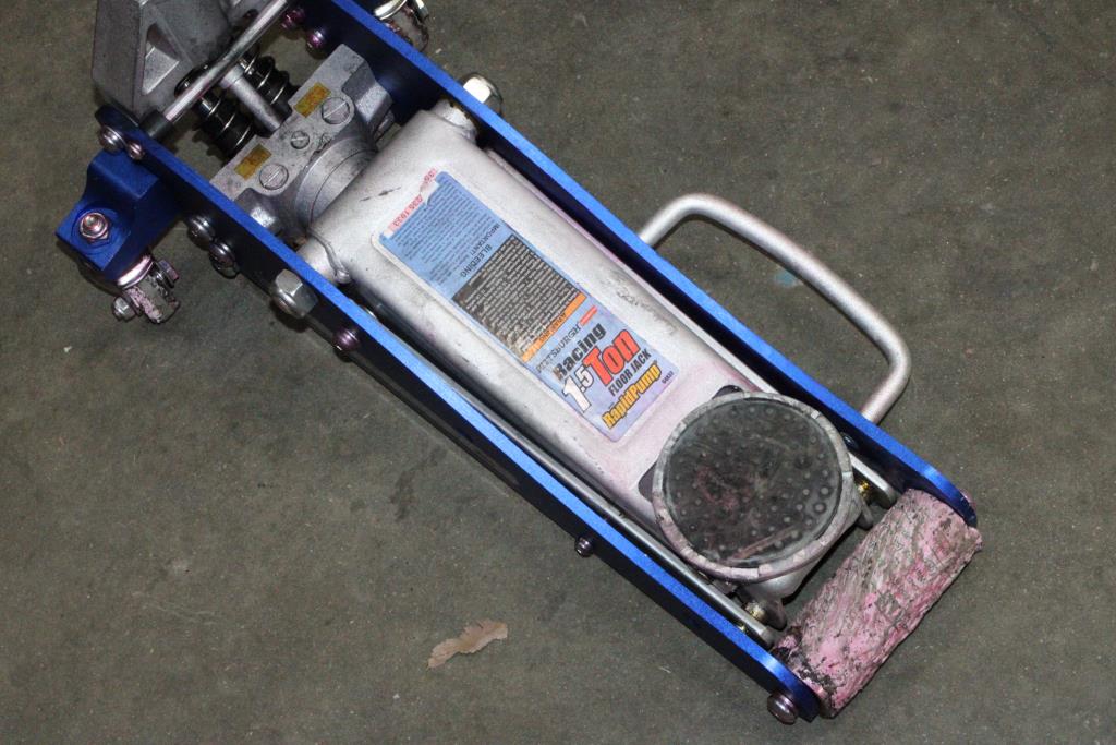 Blue Pittsburgh 1.5 Ton Floor Jack | Property Room