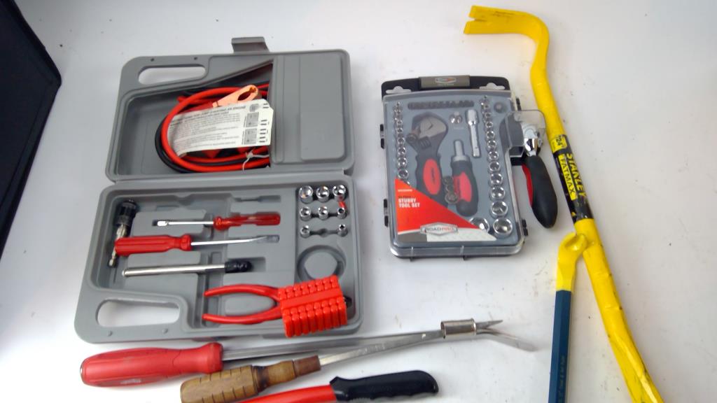 Bolt Cutters, Pry Bar, And More | Property Room