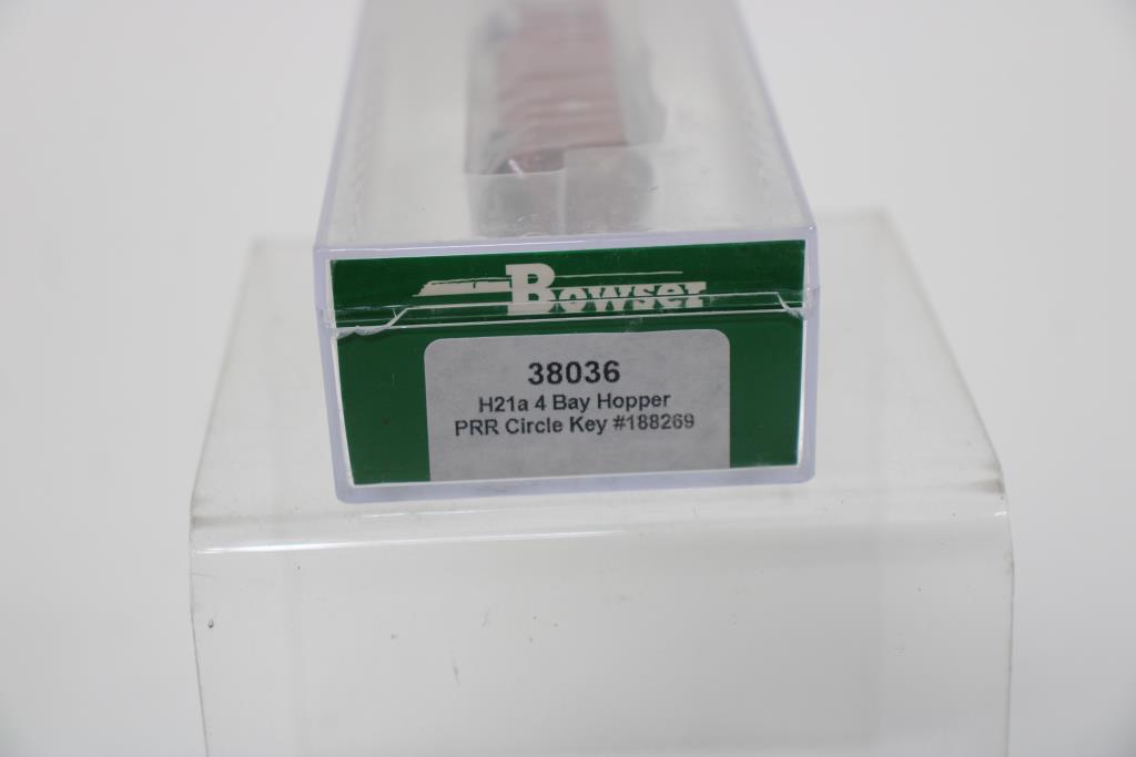Bowser H21a 4 Bay Hopper | Property Room