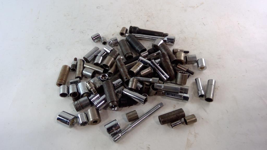 Box Of Sockets 10+ Pieces | Property Room