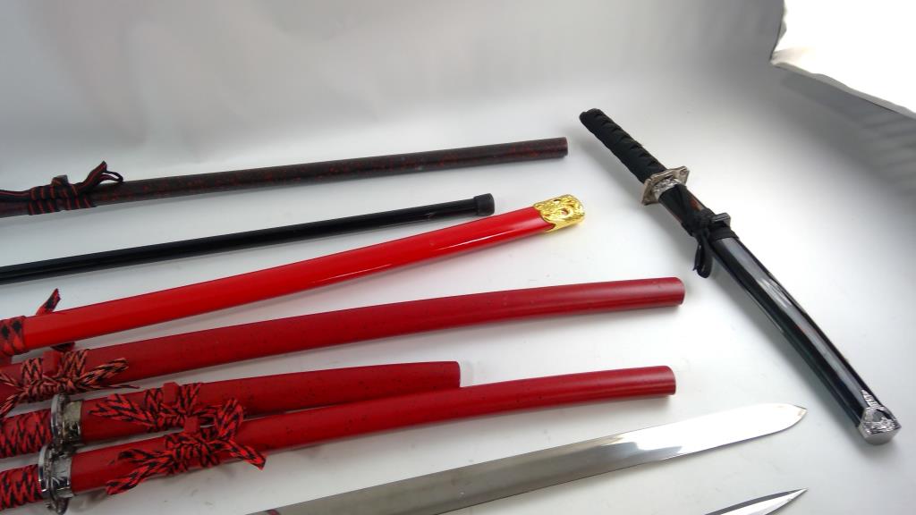 Box Of Swords 10+ Pieces | Property Room