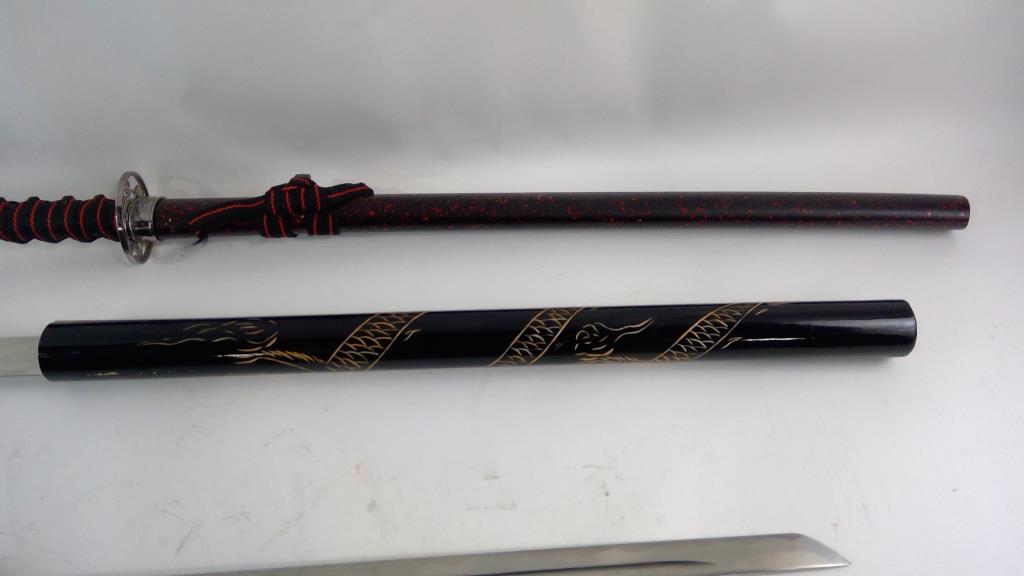 Box Of Swords 5 Pieces | Property Room