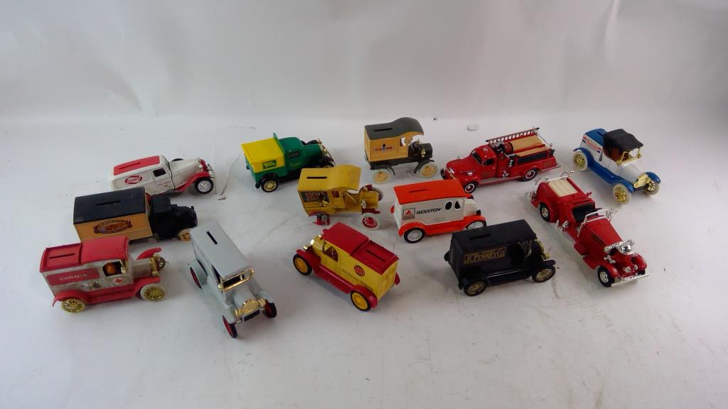 Box Of Toy Cars 10+ Pieces | Property Room