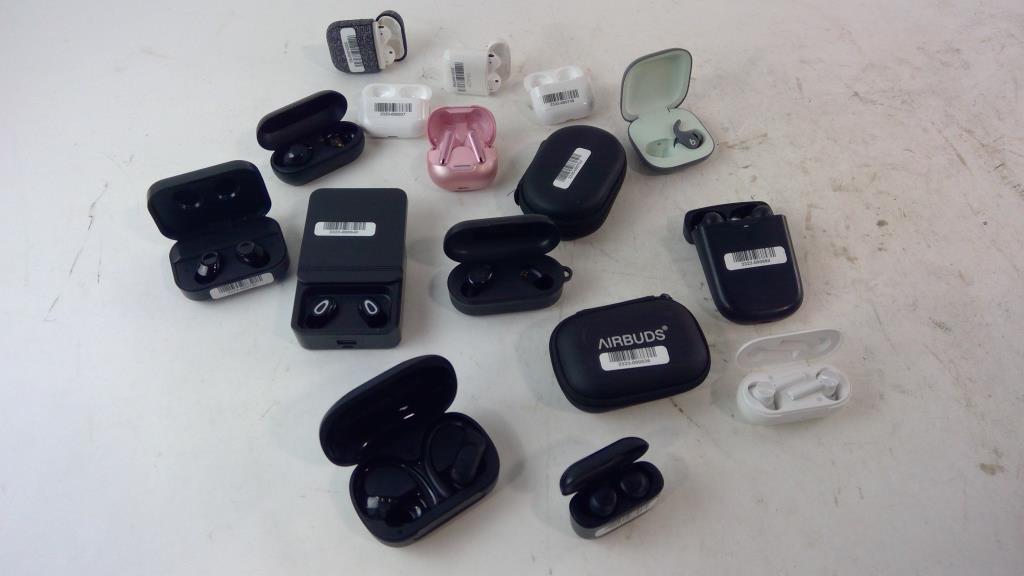Box Of Wireless Earbuds 10+ Pieces | Property Room