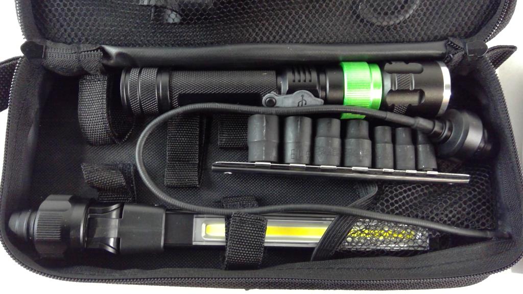 Braun 3-in-1 Quick Connect Light Kit | Property Room