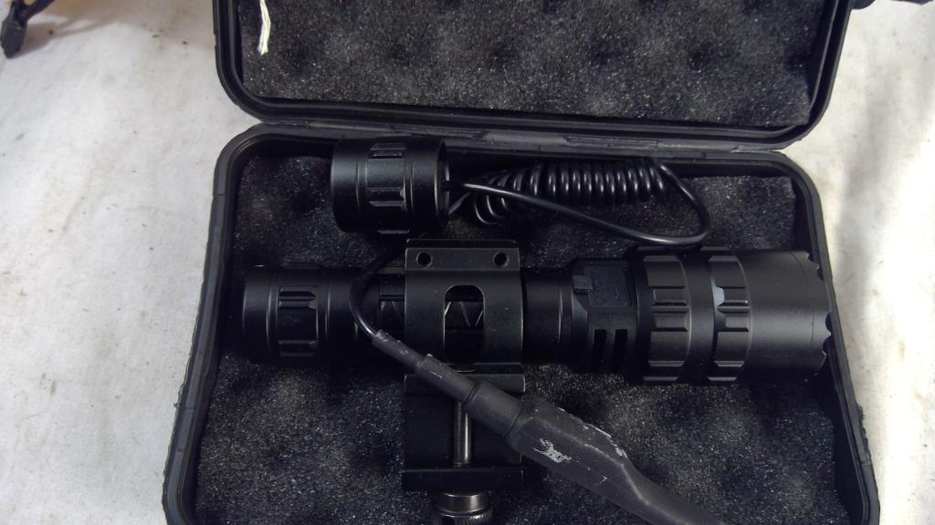 Brillante Torcia LED Tactical Scope | Property Room