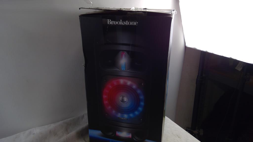 Brookstone Rumble Tower Wireless LED Speaker, BSSK9062BK | Property Room