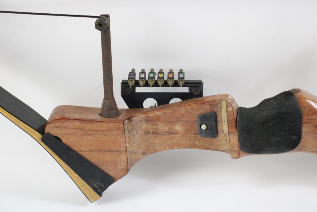 Browing Explorer I Bow | Property Room