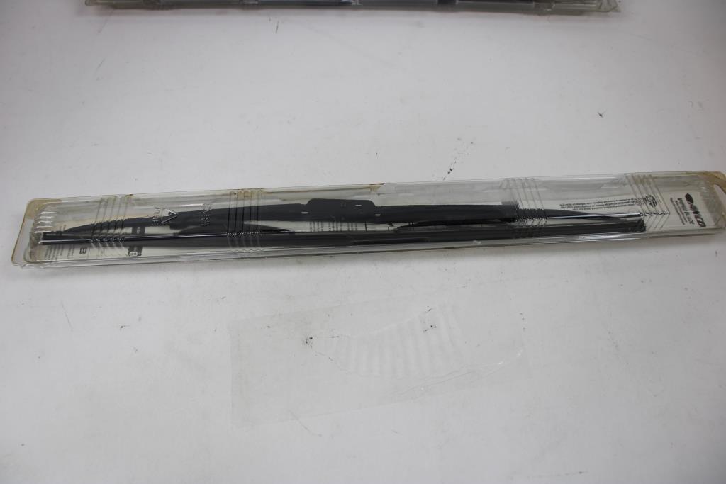 Bulk Anco 31-18 Windshield Wipers (8) | Property Room