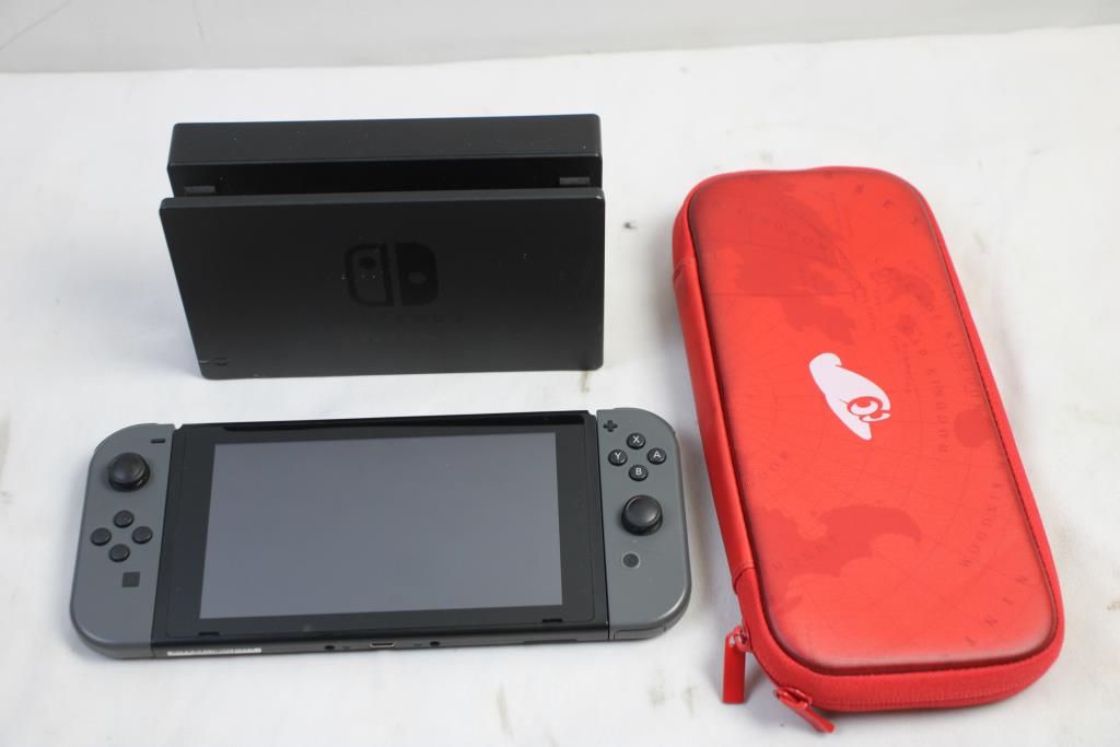 Bulk Lot Nintendo Switch And Accesories | Property Room