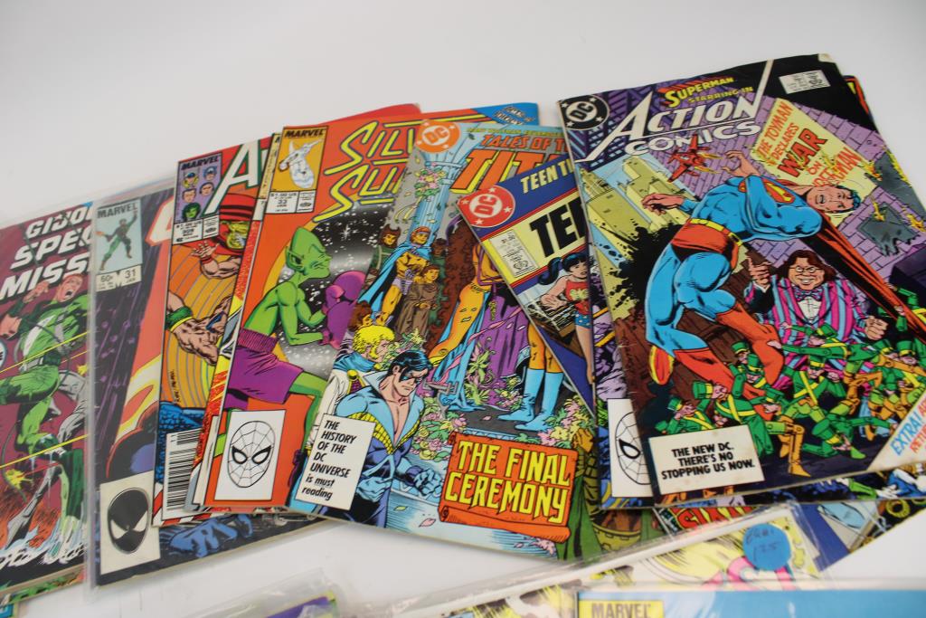 Bulk Lot Of 51 Comics | Property Room