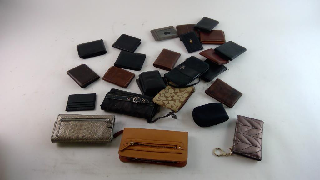Bulk Lot Of Wallets, 5+ Pieces | Property Room