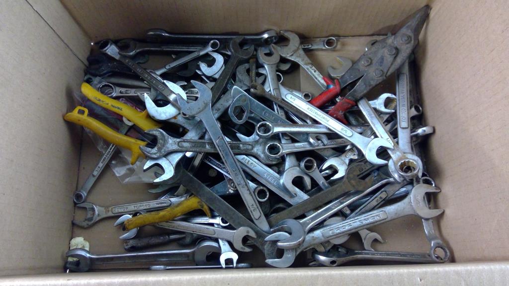 Bulk Lot Of Wrenches, 20+ Pieces | Property Room
