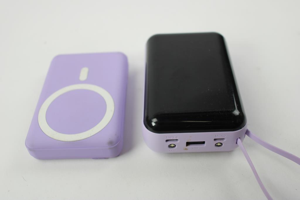 Bulk Lot Power Banks | Property Room