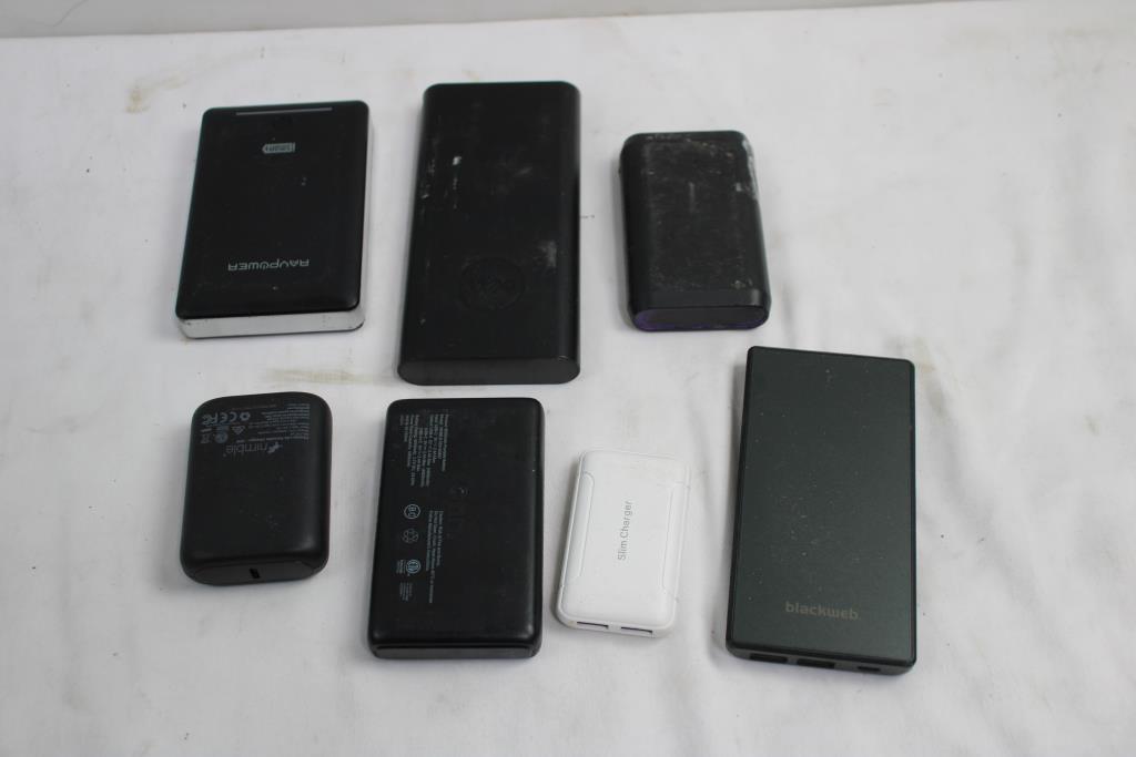 Bulk Lot Power Banks | Property Room