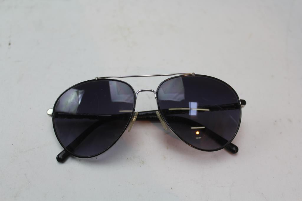 Burberry B3089 Sunglasses | Property Room