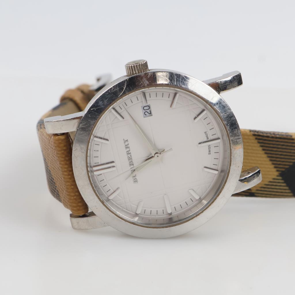 Burberry Nova Check Watch | Property Room