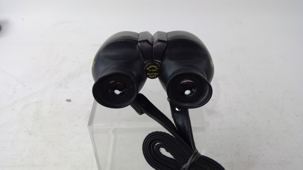 Bushnell Xtra-Wide Binoculars, 13-0421 | Property Room