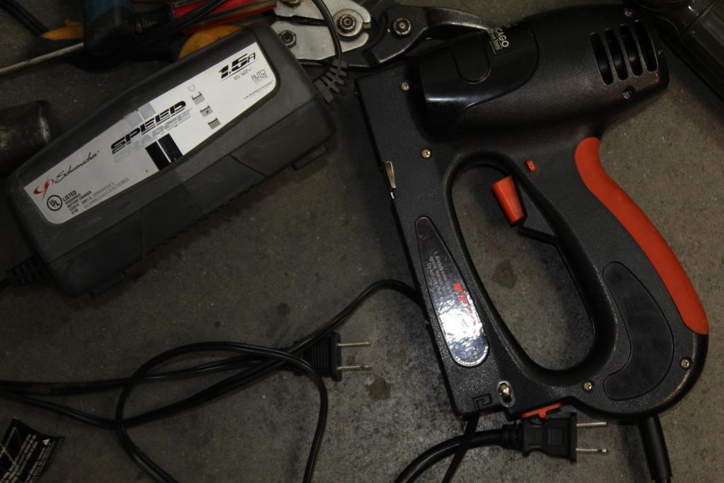 Cable Cutters, Hammer, Screwdrivers Etc 10 Plus Pieces | Property Room