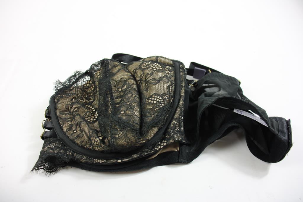 Cacique Collection French Balconette, Size 44DDD | Property Room