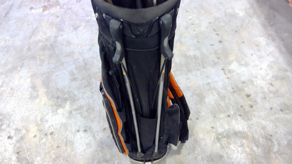 Callaway Bag With Clubs, 10+ Pieces | Property Room