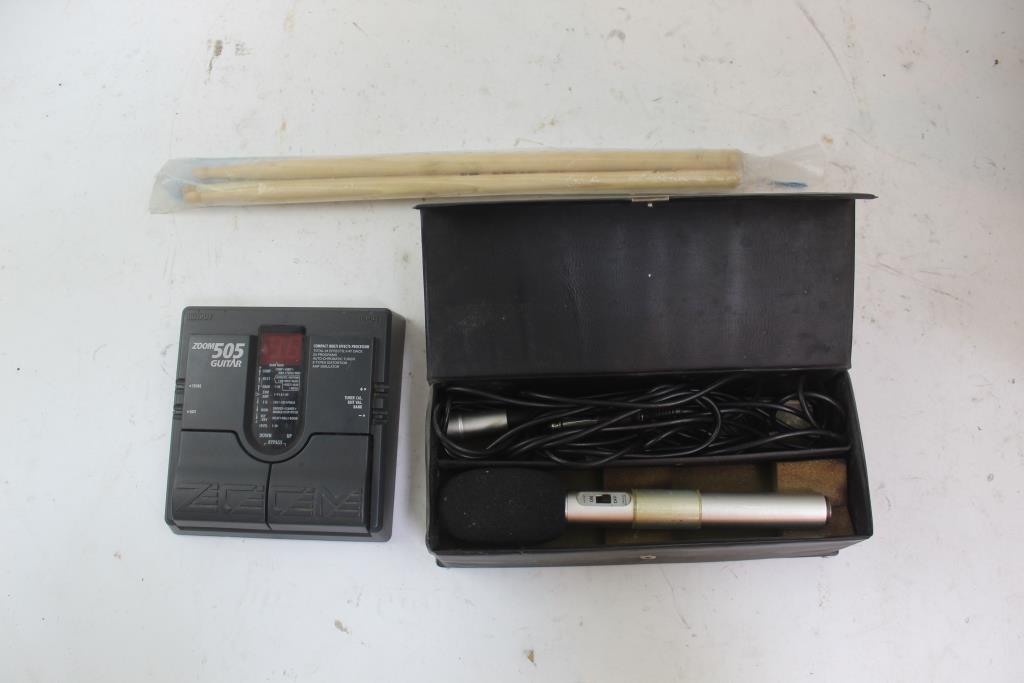Calnad Condenser Microphone, Drum Sticks, & Zoom 505 Guitar Compact ...