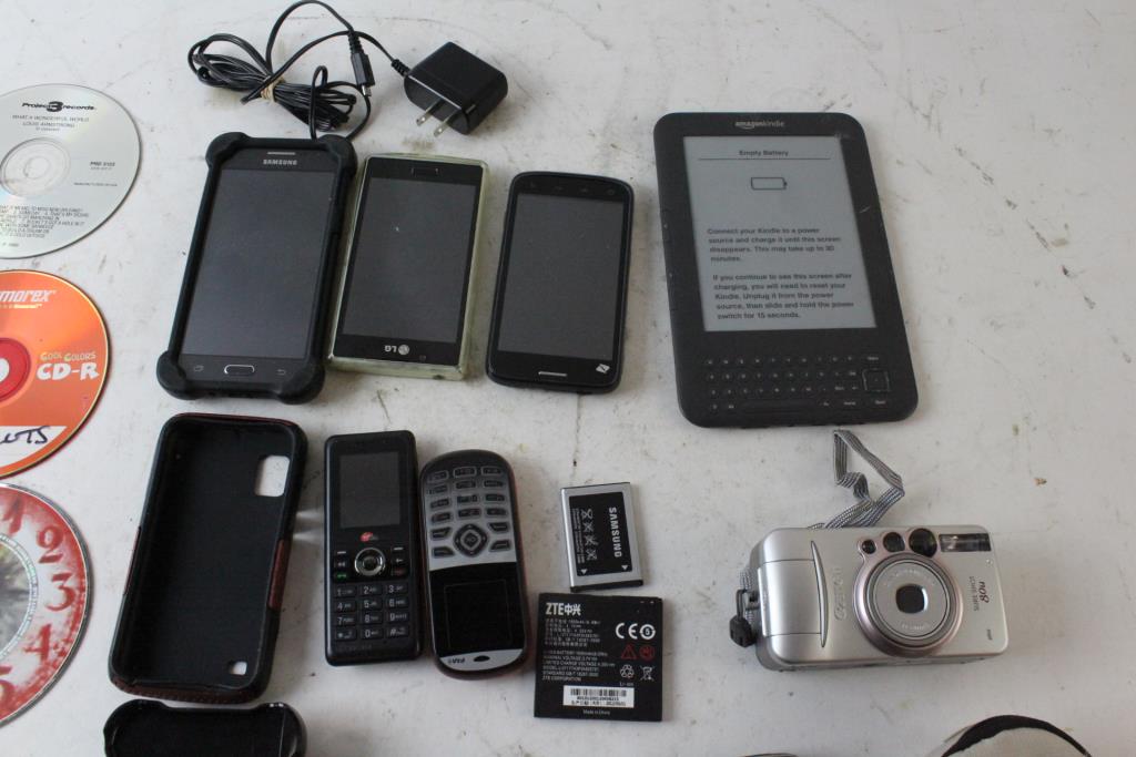 Canon Digital Camera, Cell Phones Sold For Parts, And More, 10+ Pieces ...