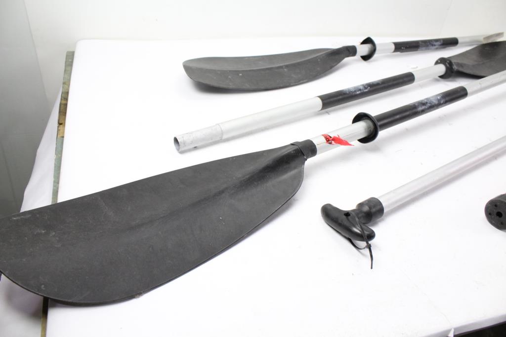 Caribbean Waterworks Dual End Paddles & More, 6 Items | Property Room