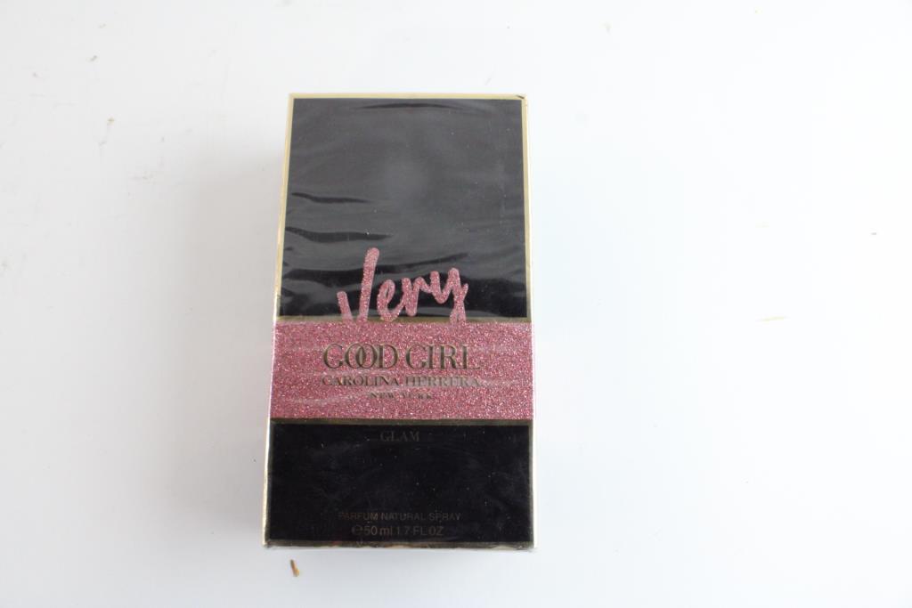 Carolina Herrera Very Good Girl Glam Fragrance Spray | Property Room