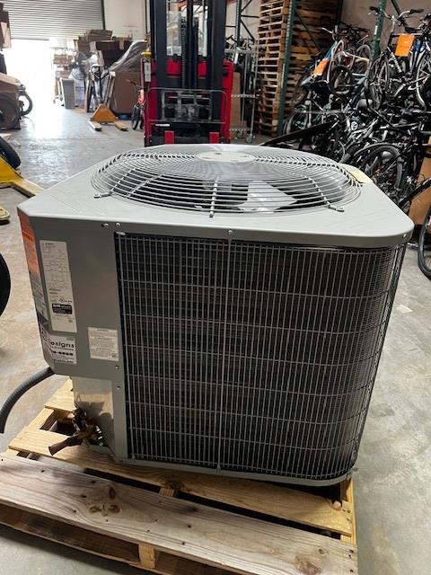 Carrier AC Condenser Model CH16NA030-B | Property Room