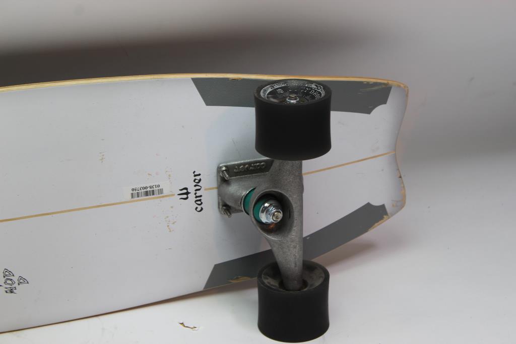 Carver CI Pod Mod Skateboard | Property Room