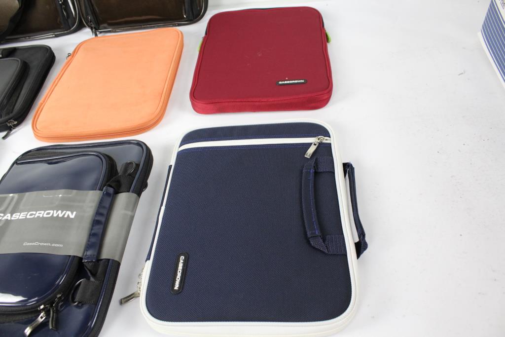 Casecrown Laptop Cases, 25+ Items | Property Room