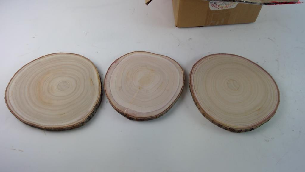 Caydo Natural Wood Slices, 5+ Pieces | Property Room