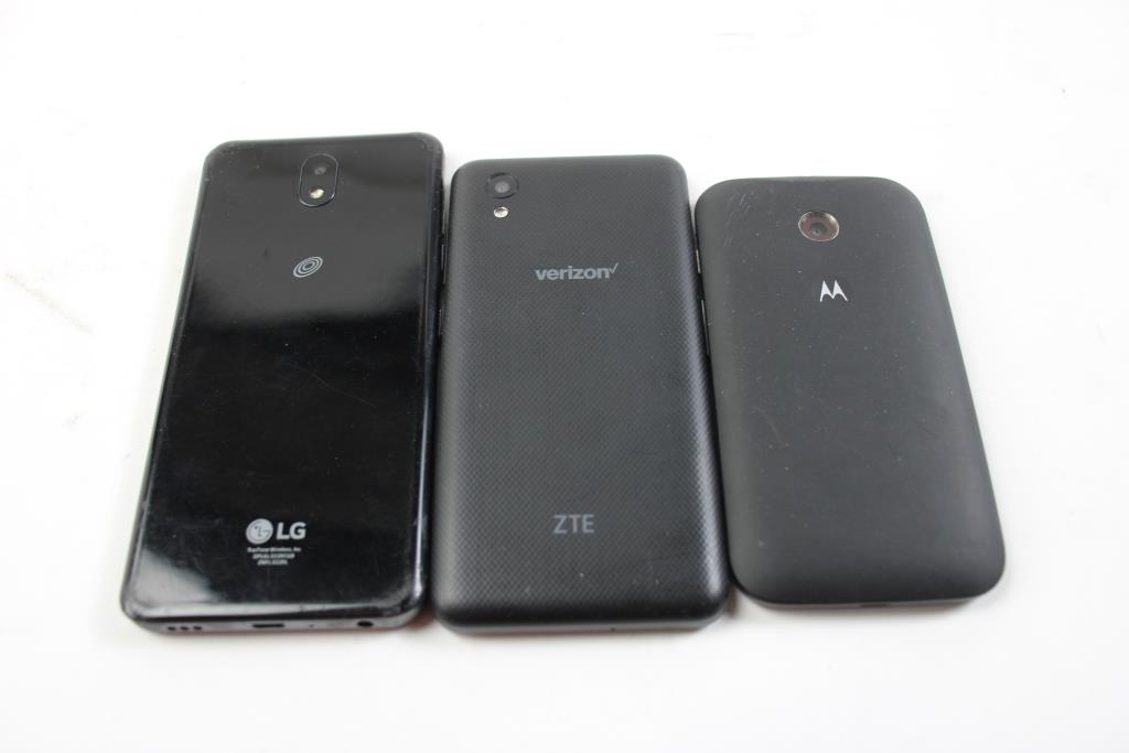 Cell Phone Lot, 3 Pieces | Property Room