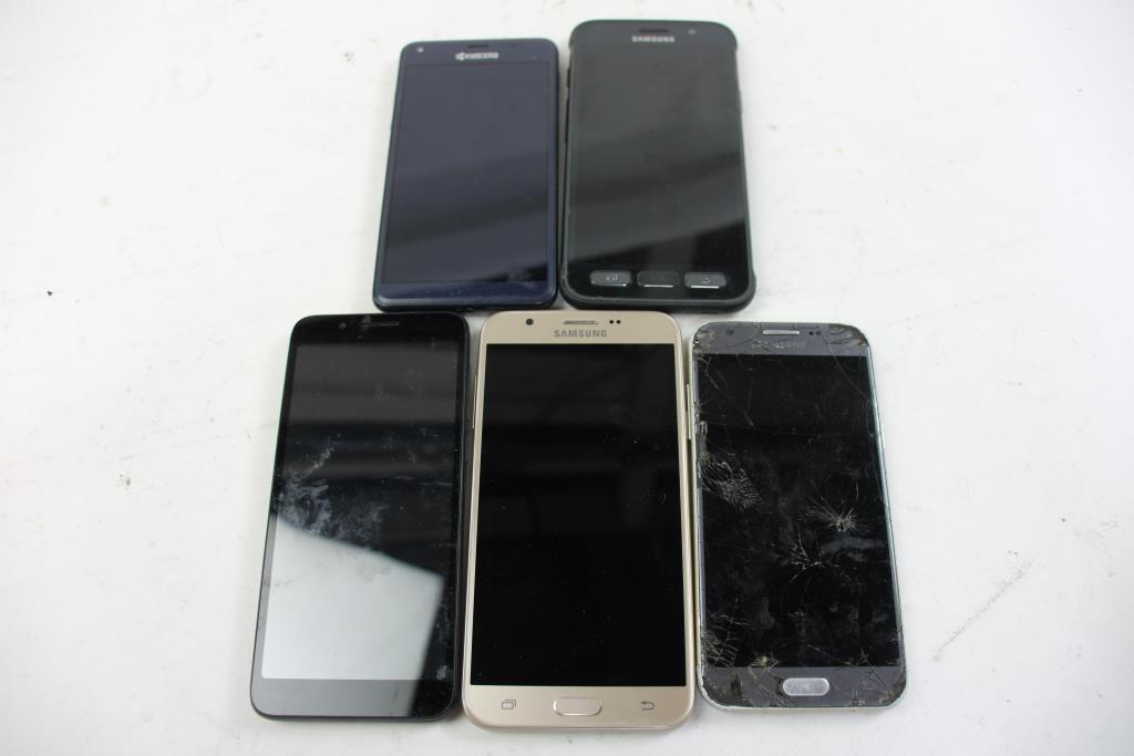 Cell Phone Lot, 5 Pieces | Property Room