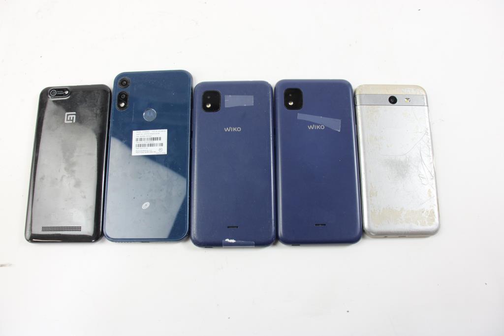 Cell Phone Lot, 5 Pieces | Property Room