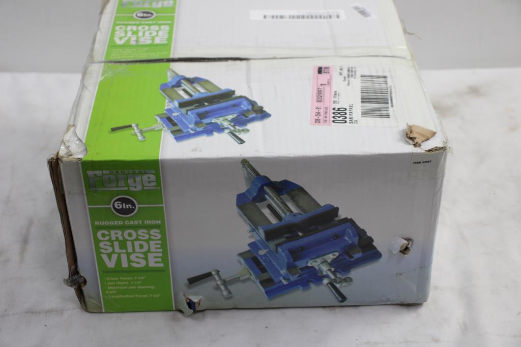 Central Forge Rugged Cast Iron Cross Slide Vise | Property Room