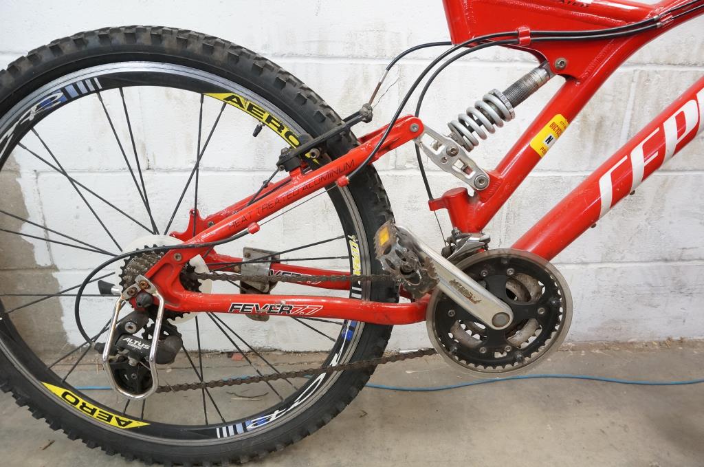 Cephas 7.7 Mountain Bike | Property Room
