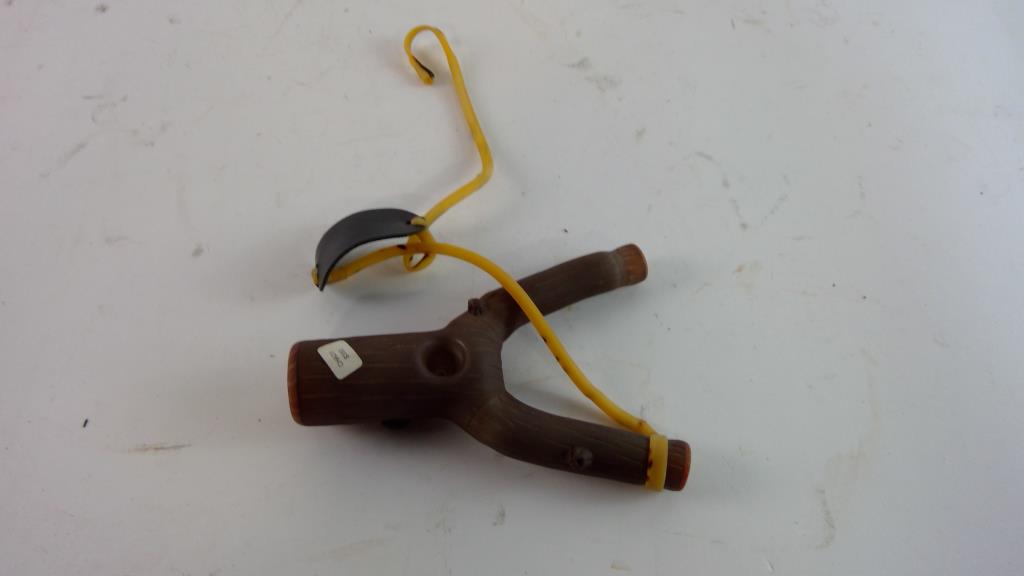 Chad G Log Slingshot Glass Pipe | Property Room