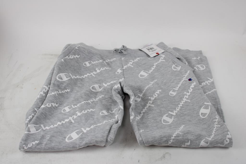 Champion And Under Armor Clothing Lot 4 Pieces Property Room