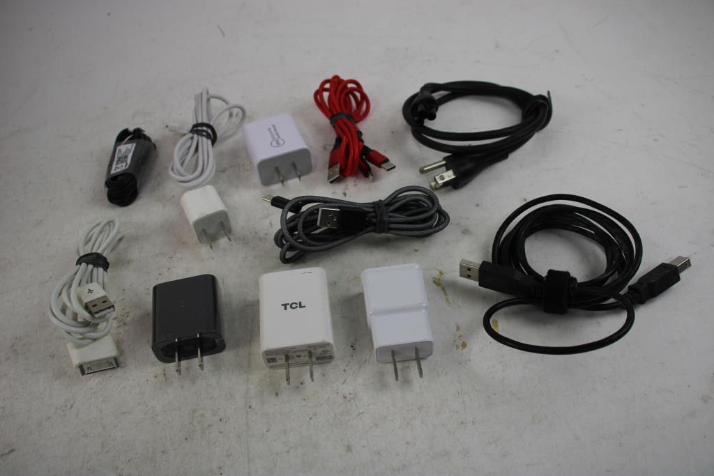 Charging Cables, Power Bank, And More Electronics Bulk Lot, 15+ Pieces | Property Room