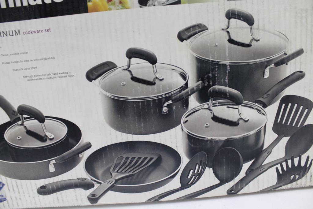 Chefmate Aluminum Cookware Set, 16 Pieces | Property Room