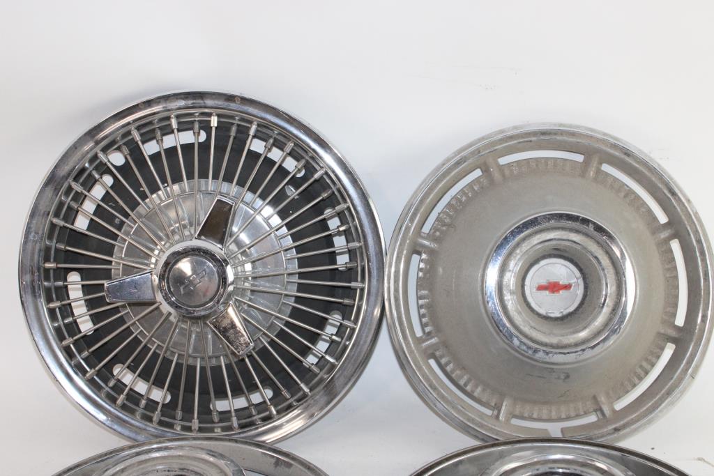 Chevrolet Hubcaps, 5 Pieces | Property Room