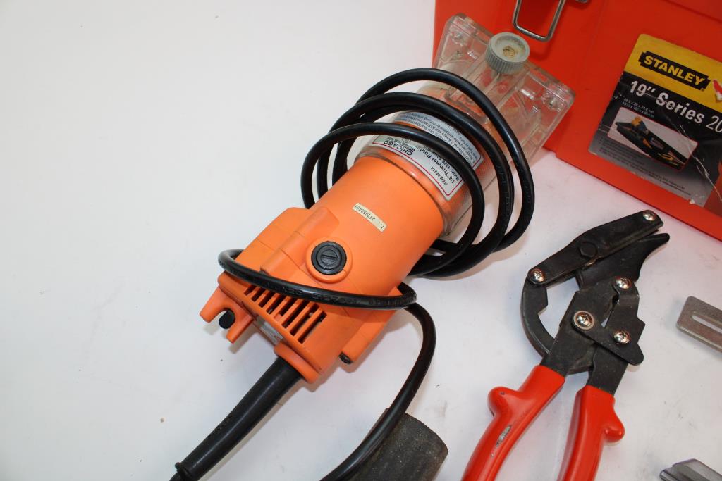 Chicago Electric 1/4" Trimmer Router, Files, & More In Stanley 19" Tool ...